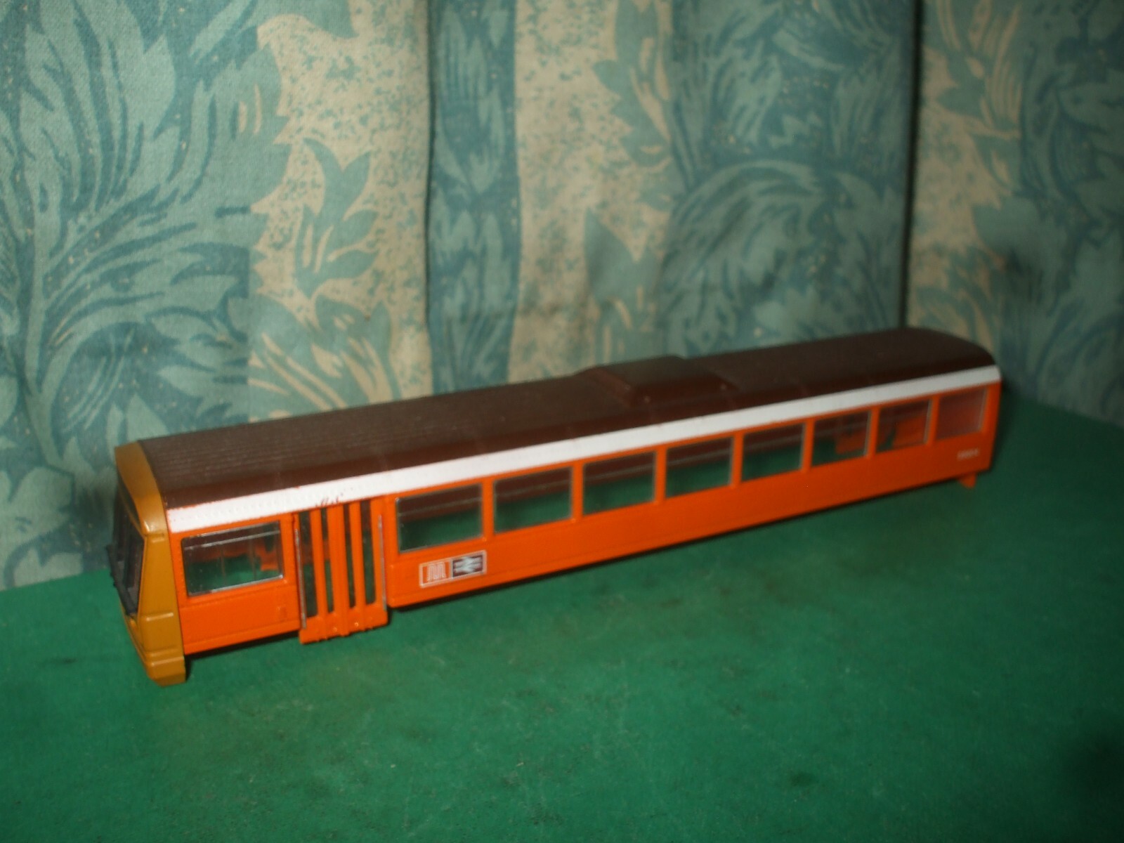 HORNBY CLASS 142 PACER RAILBUS DMU BODY ONLY - GMPTE ORANGE - No.2 ...