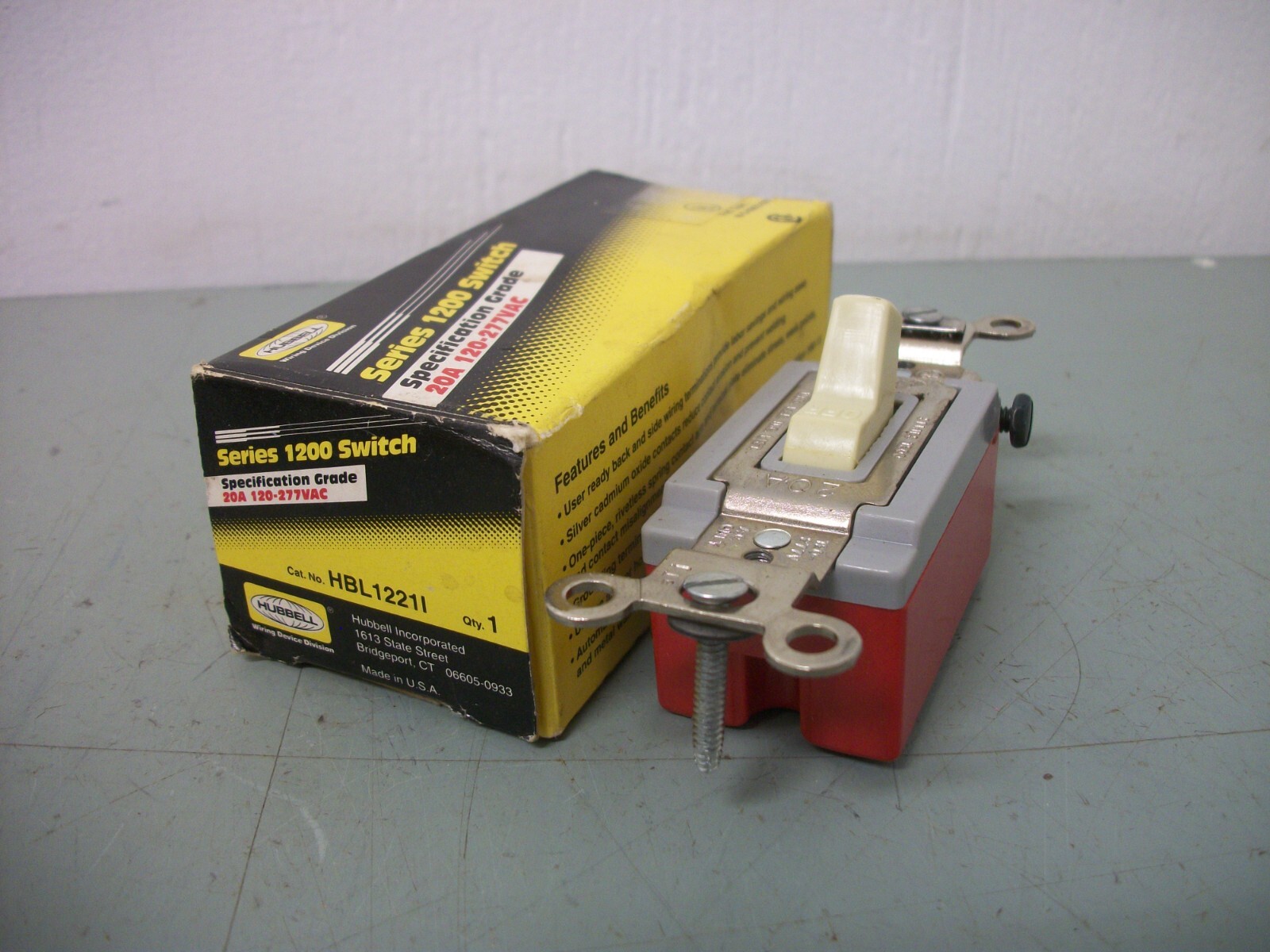 HUBBELL SPEC GRADE IVORY TOGGLE SWITCH HBL1221I 20AMP 120/277VOLT NIB ...
