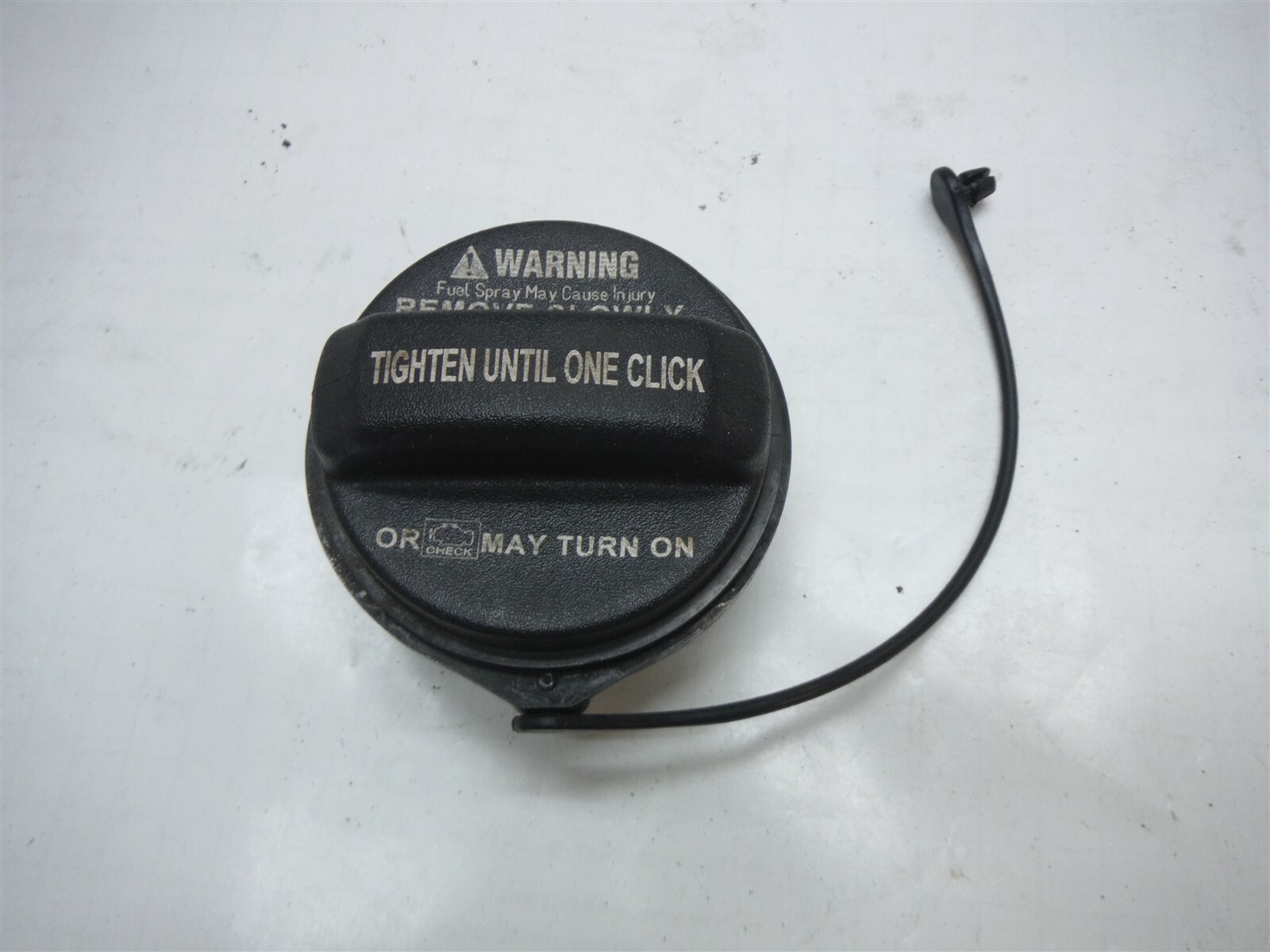 2004-2020 HYUNDAI FUEL GAS FILLER TANK CAP RETAINER TETHER OEM 31010 ...