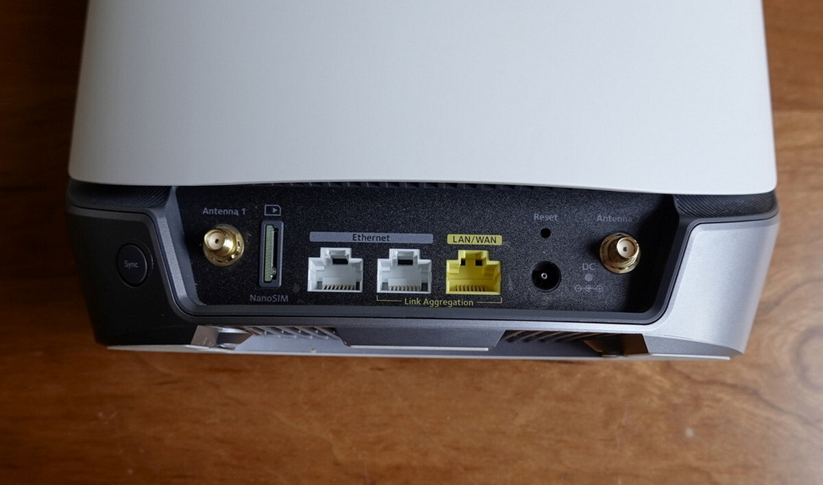 NETGEAR Orbi NBR750 Router ~ Tri-band Mesh WiFi 6 AX4200 Network ...