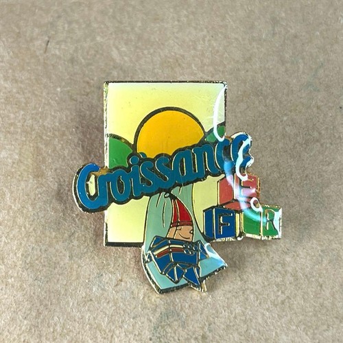 No.3901 Albertvillu Wohlympic Vintage-Style Pin Badge -USED- | eBay