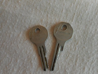 STUDEBAKER SET OF KEYS 1940'S | eBay