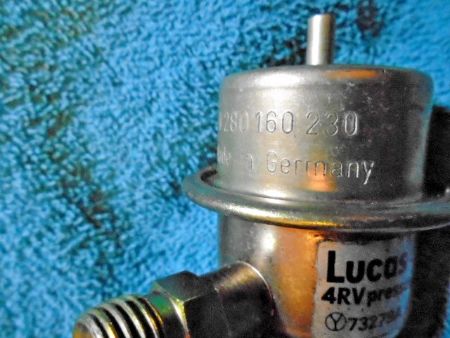 New old stock Lucas 4RV pressure regulator 73279A Bosch Germany 0280 ...