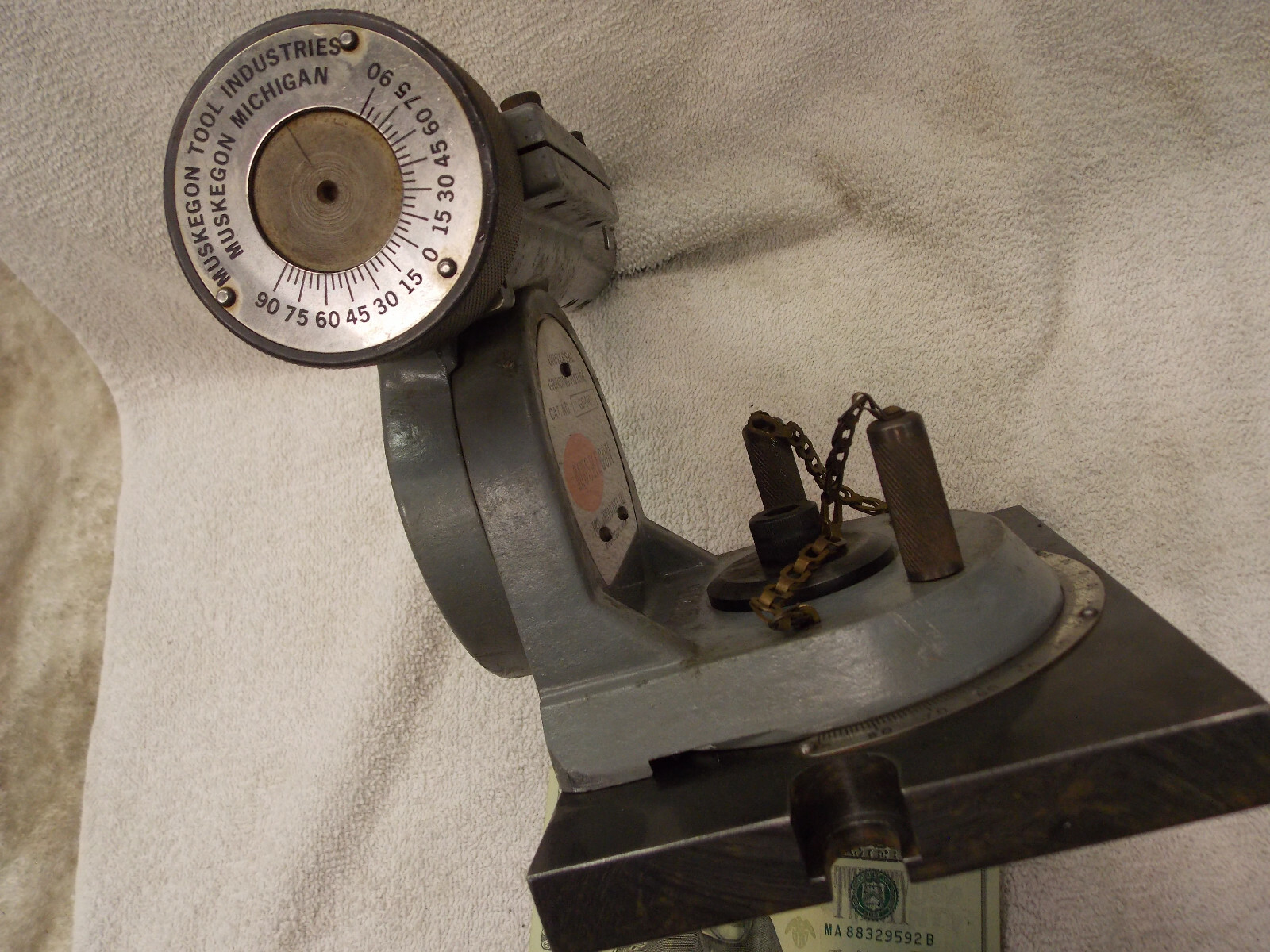 Muskegon GF-110 Universal Grinding Fixture Spade Drill Mill Tool Bit ...