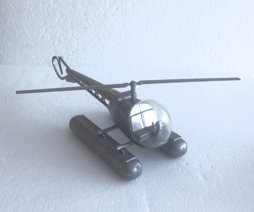Swadar model Bell 47D Helicopter with pontoons | eBay