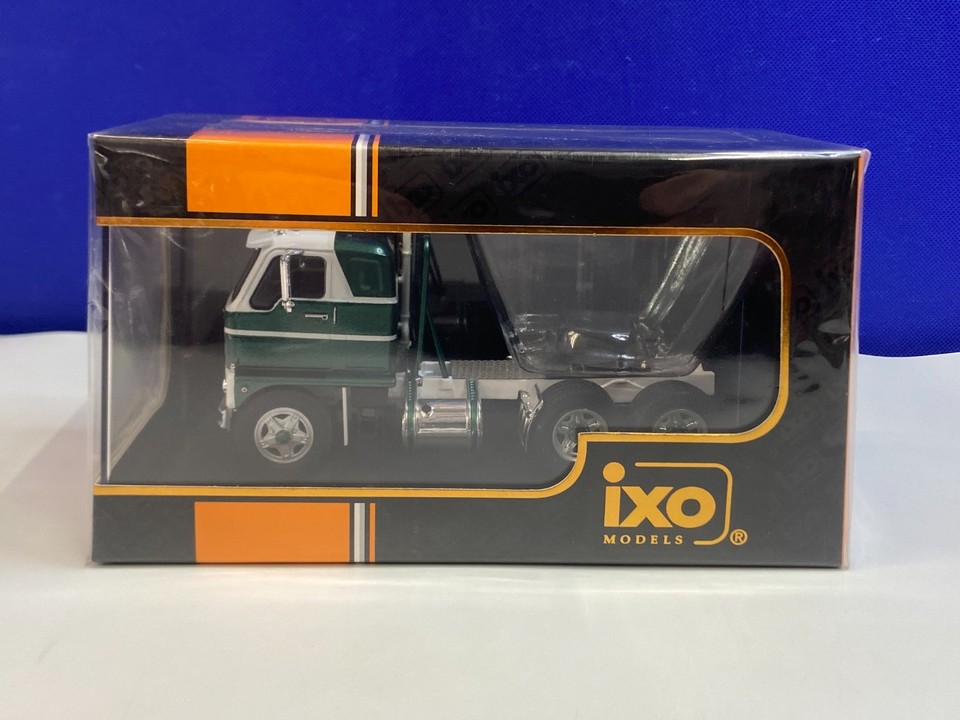 IXO MODELS 1/43 SCALE GREEN/WHITE 1959 INTERNATIONAL HARVESTER DCOF-405 ...