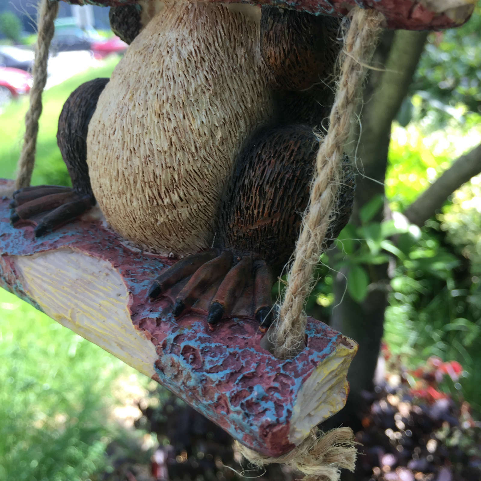 Resin Outdoor Yard Decoration Sculptural Beaver Swing Garden Statues ...