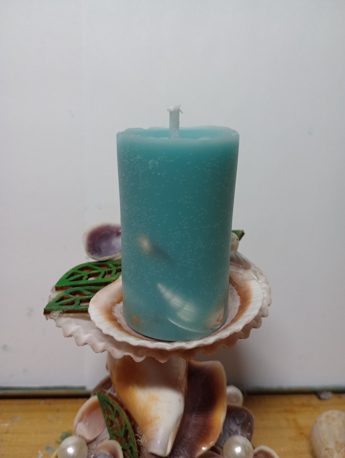 6"/4" Handmade candle holder and Ocean breeze handmade seashells candle. | eBay