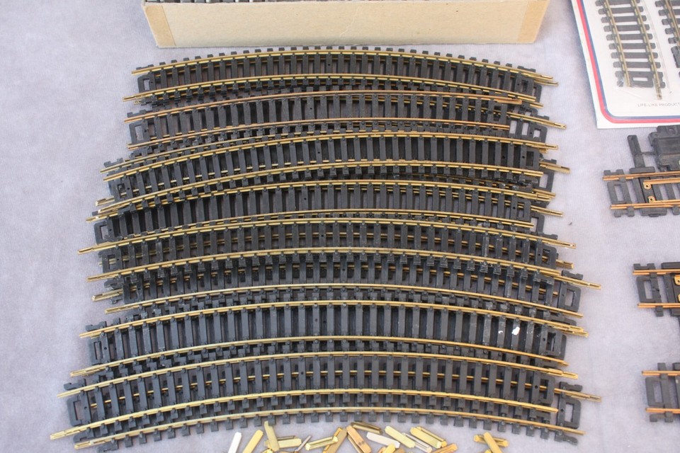 HO scale Curved Track, Life-Like Turnouts 8605 8604 , Pier Set Lot | eBay