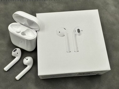 Apple Earphones 2nd Generation Pods with Charging Case - Genuine Full ...