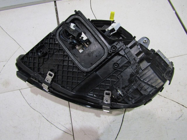 MERCEDES BENZ C Class W205 2018 Right Bi Xenon LED Headlight P/n ...