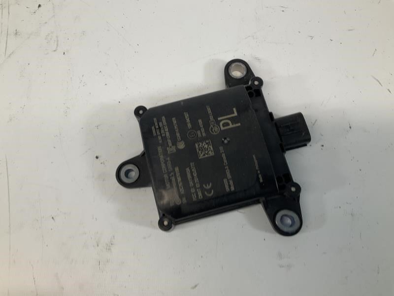 19 20 Toyota Prius Hybrid 1.8L AT FWD Rear Right Blind Spot Radar ...