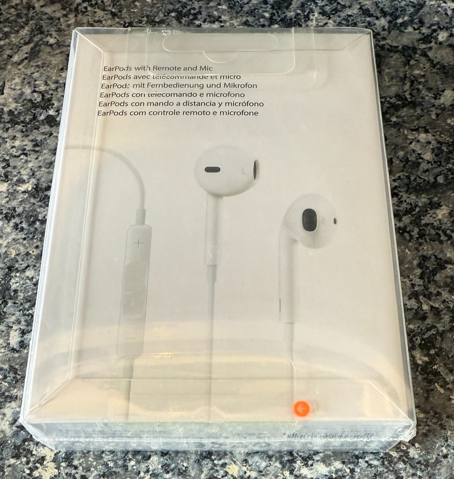 GENUINE APPLE EARPODS WIRED C/W REMOTE & MIC WHITE IPOD IPHONE NEW ...