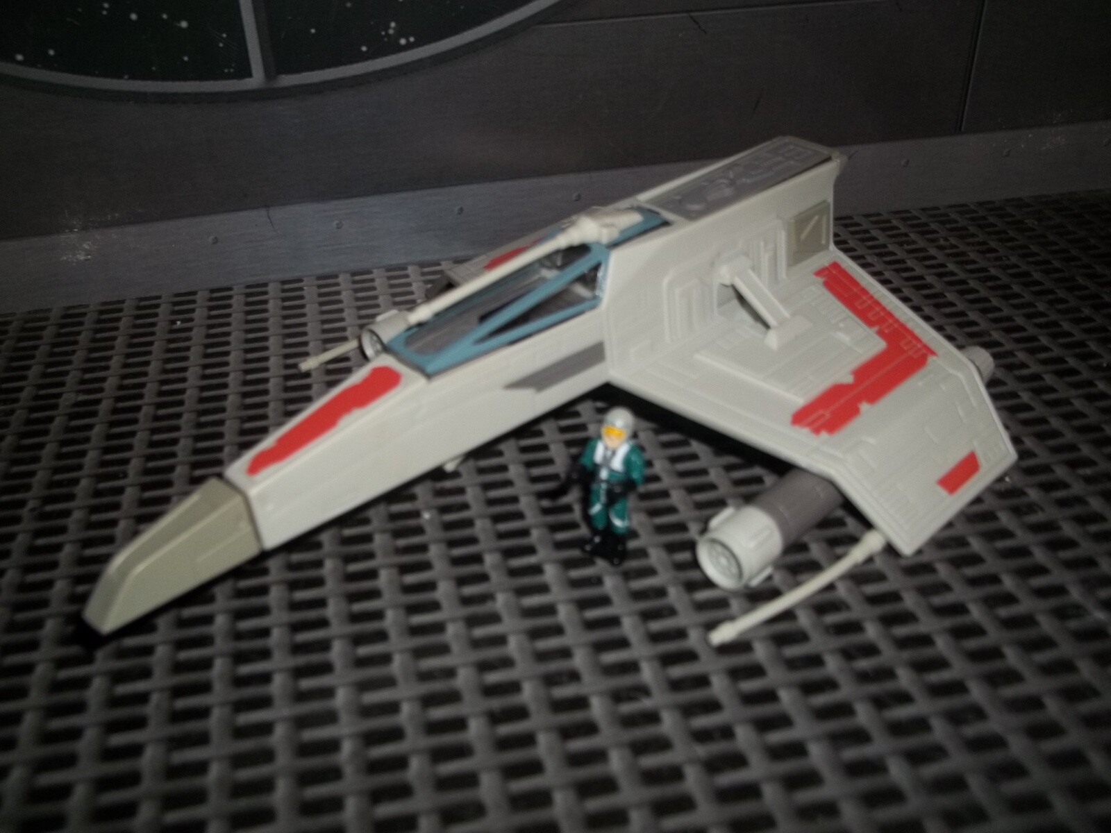 STAR WARS ACTION FLEET EU EXPANDED UNIVERSE REBEL E-WING STARFIGHTER ...