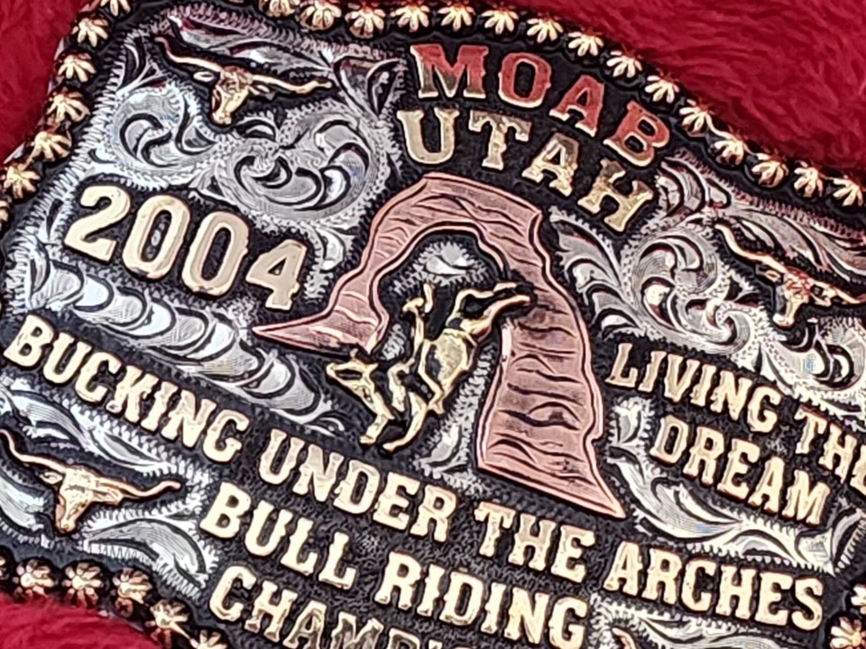 RODEO BULL RIDING PRO CHAMPIONSHIP TROPHY BUCKLE☆MOAB UTAH ☆RARE☆2004 ...