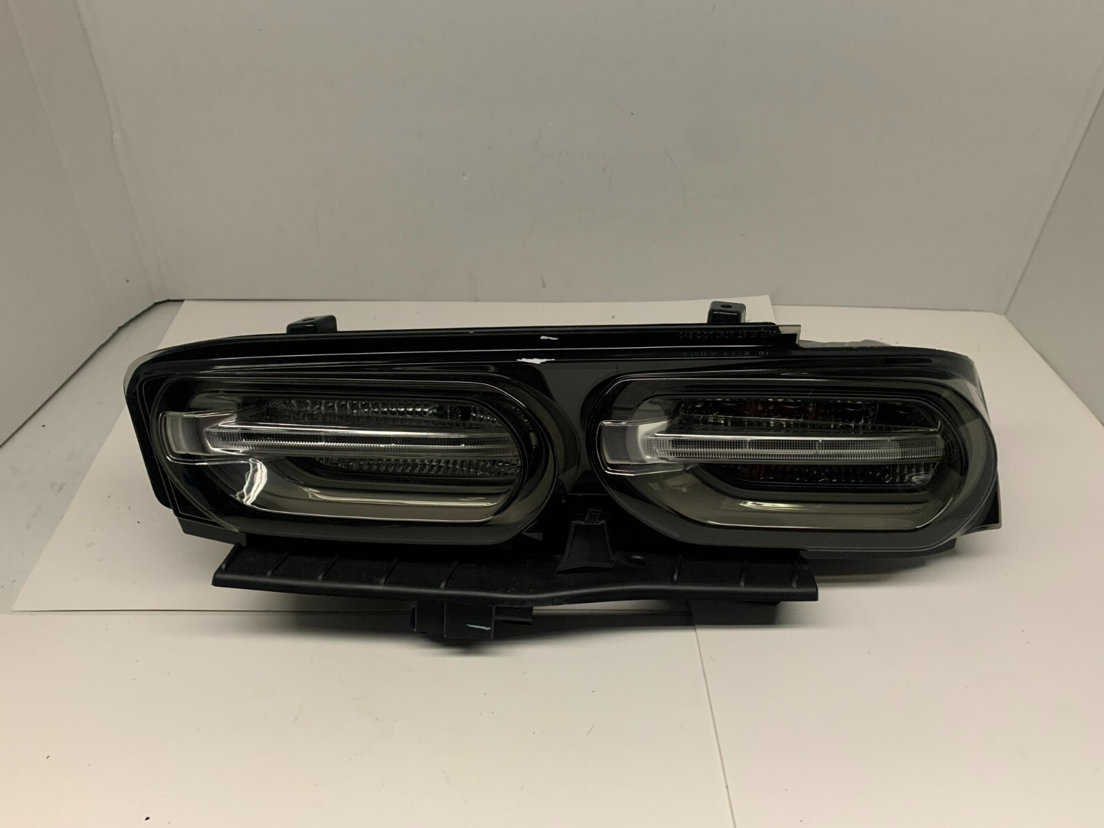 OEM 19-20 Chevrolet Camaro Zl1 Right Passenger Side Smoked Tail Light ...