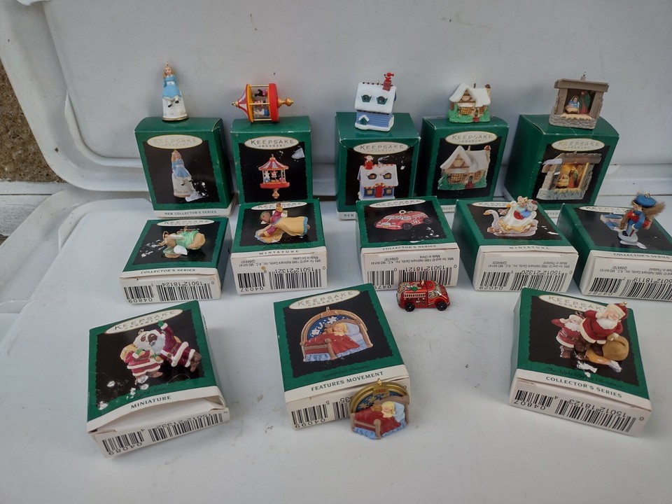 Hallmark Keepsake Miniature Collectible Ornaments 1993-1999 In Green ...