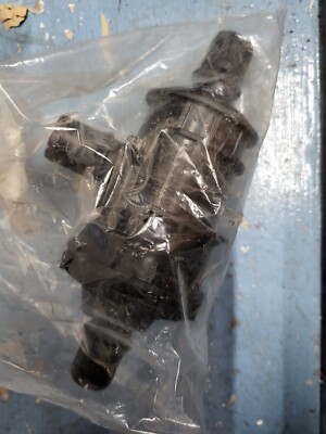 GENUINE NEW RENAULT MEGANE 4 , EXPRESS AD BLUE AUXILLIARY THERMOSTAT ...