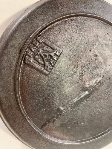 Vintage Cast Iron #7 Trade Mark by Bridgeford (1800's) Shallow Skillet ...