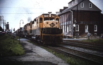 RDG reading railroad slide GP-35 3640 sinking spring freight action dupe slide | eBay