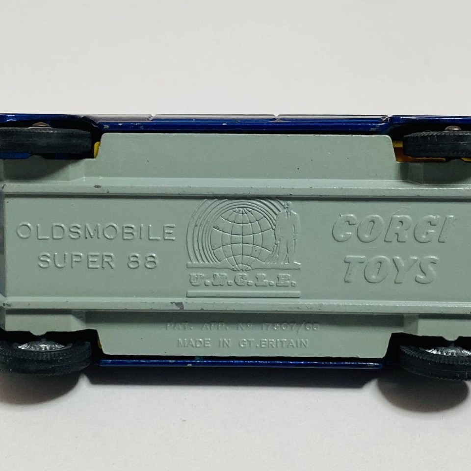 Corgi Toys 497 The Man From U.N.C.L.E Gun Firing Thrush-Buster Na On | eBay