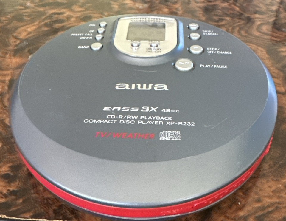 Aiwa EASS 3X Portable CD-R/RW Playback CD Player Silver Red XP-V710C ...