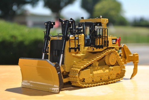 CUSTOM CATERPILLAR D10T2 PUSH CAT w DUAL SHANK RIPPERS. | eBay