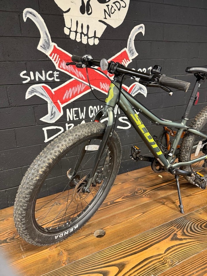 2021 Scott Roxter 20" Wheel 8 Speed Kids Mountain Bike Retail (IN BOX ...