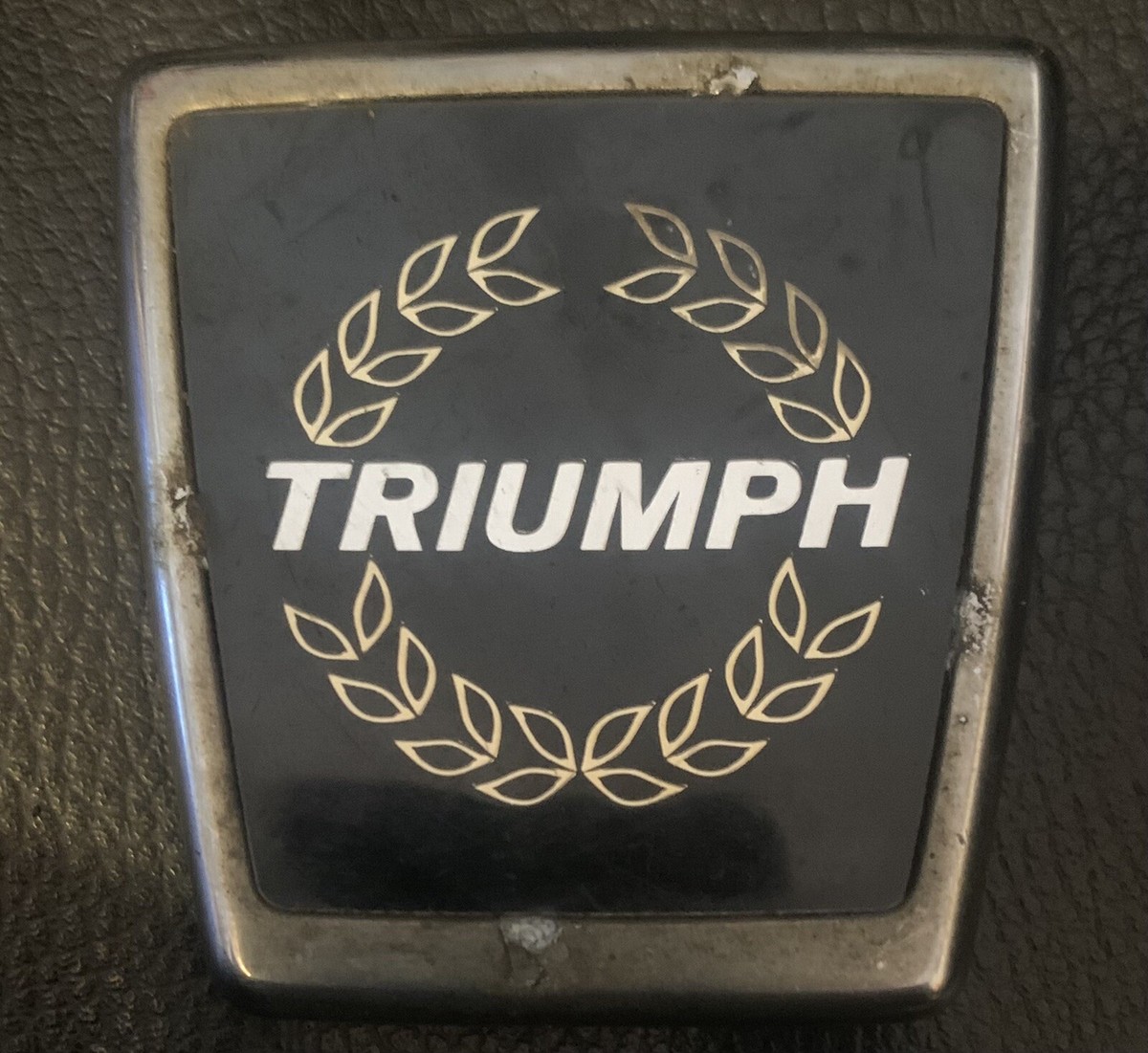 Triumph Car Logo