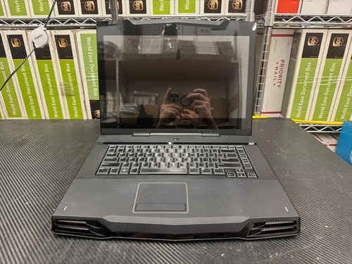 Alienware M15x Laptop - Intel Core i7 720QM, 8GB RAM, 320GB HDD ...