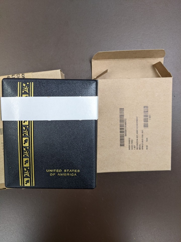 Qty (5) New Boxed Award Case U.S. Army Commendation Medal | eBay