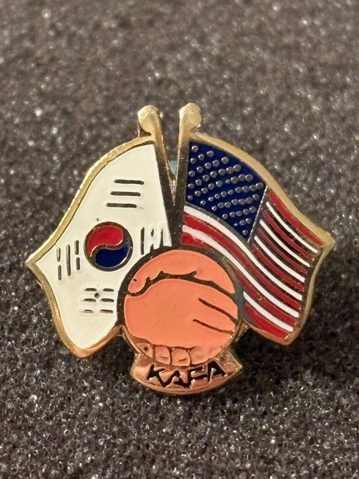 Vintage Crossed American & South Korean Flags KAFA Film School Lapel ...