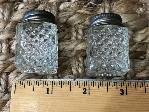 ANTIQUE SALT & PEPPER SHAKERS CUT GLASS SMALL VICTORIAN TABLE 1" W X 1. ...
