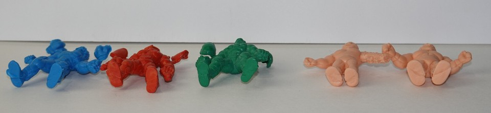 Kinnikuman Left Arm Key & Buka 104 M.U.S.C.L.E Keshi Eraser & 3 ...