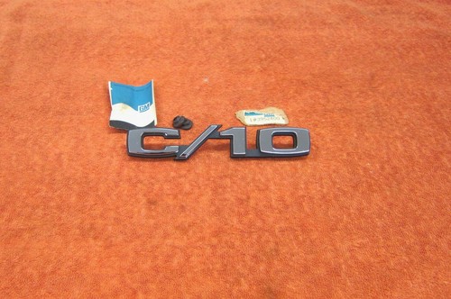 NOS 1969 1970 CHEVROLET TRUCK C/10 FENDER EMBLEM GM 3952400 | eBay