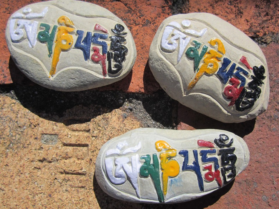 Hand Paint & Carved Mani Stone Om Mani Mantra Tibetan Buddhist Script ...