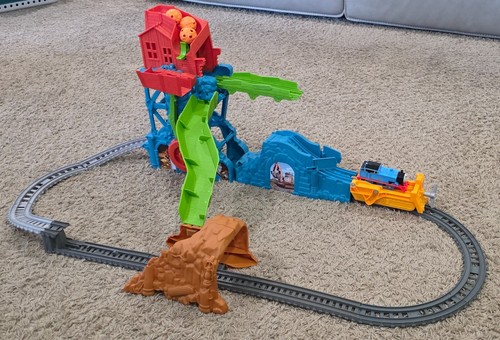 2019 THOMAS & FRIENDS TRACKMASTER CAVE COLLAPSE SET FISHER PRICE | eBay
