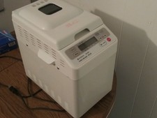 Hitachi HB-D102 Automatic Home Bakery Bread Maker Machine for sale ...