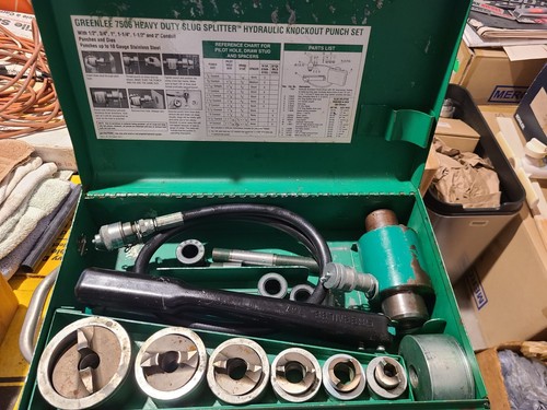 GREENLEE 7506 Hydraulic Knockout Punch Set with 767 Hand Pump, 1/2 to 2 ...