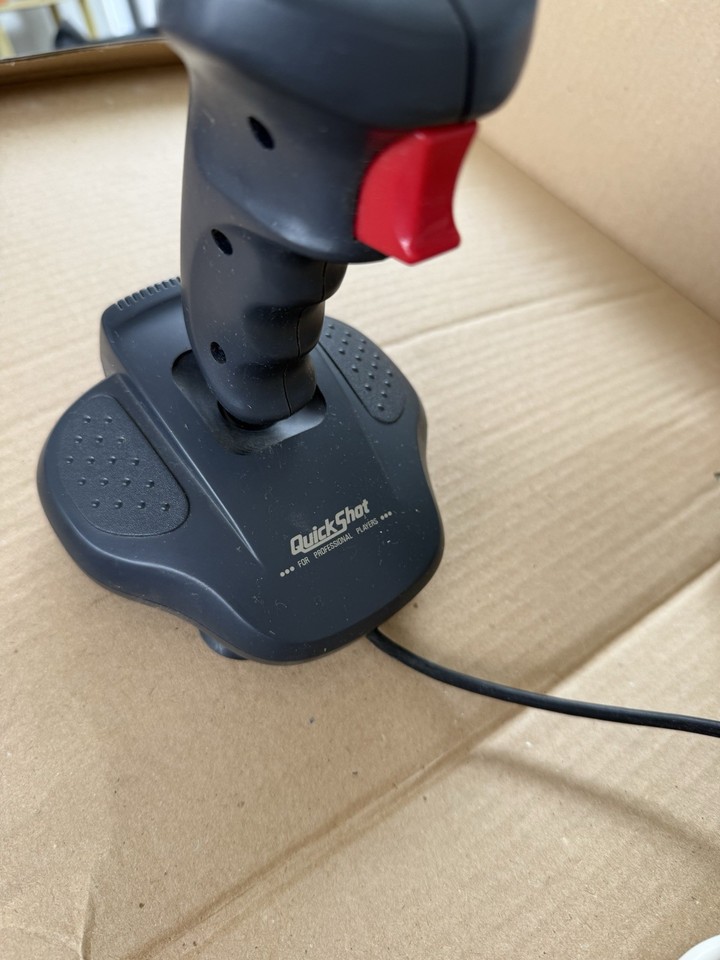 Amiga 1200 - Good Condition With Power Supply, Mouse, Joy Stick ...