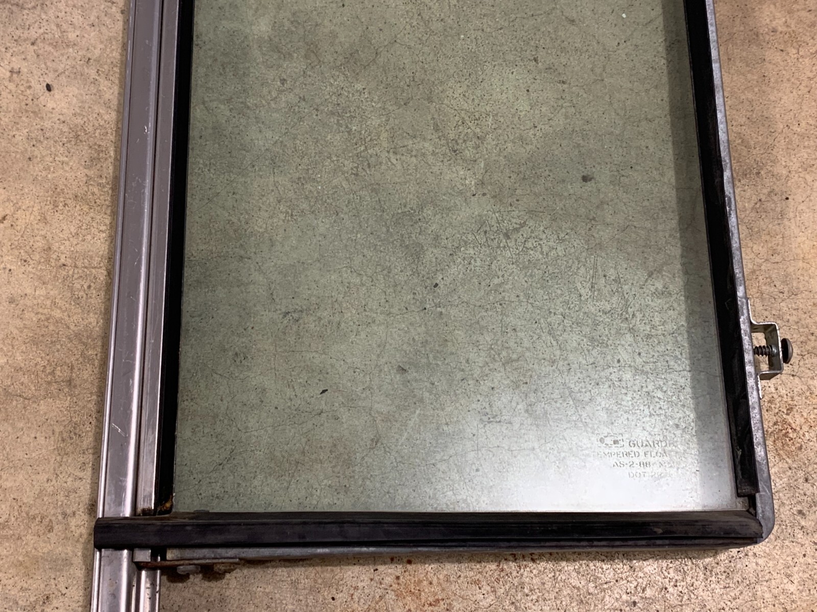 Jeep Grand Wagoneer Rear Door Fixed Window Glass Assembly Right Pass ...