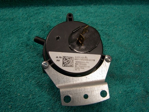 Goodman Amana Janitrol 10727923 OEM Pressure Switch -0.70" WC 9371VO-HS-0019 | eBay