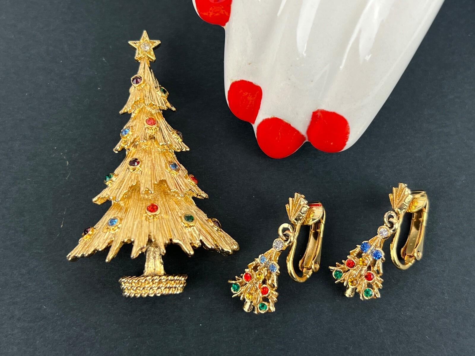 Monet Christmas Tree Brooch Rhinestone Brushed Gold Tone Pin & Clip ...