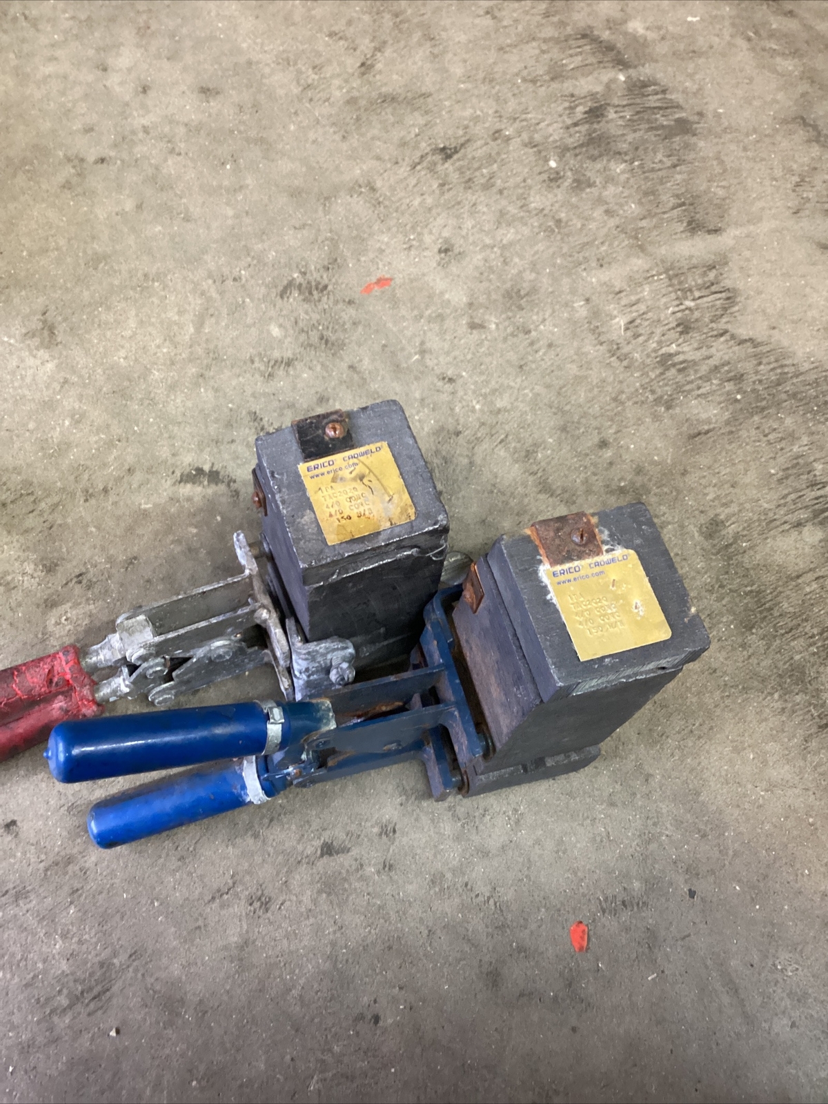 2 ERICO cadweld molds w/tool #IPA-TAC2Q2Q-4/0 to 40 conc 150W/H | eBay