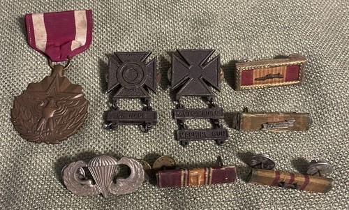 vintage (LOT OF 8) US MILITARY MEDALS & RIBBONS army USA WWII WW2 ...