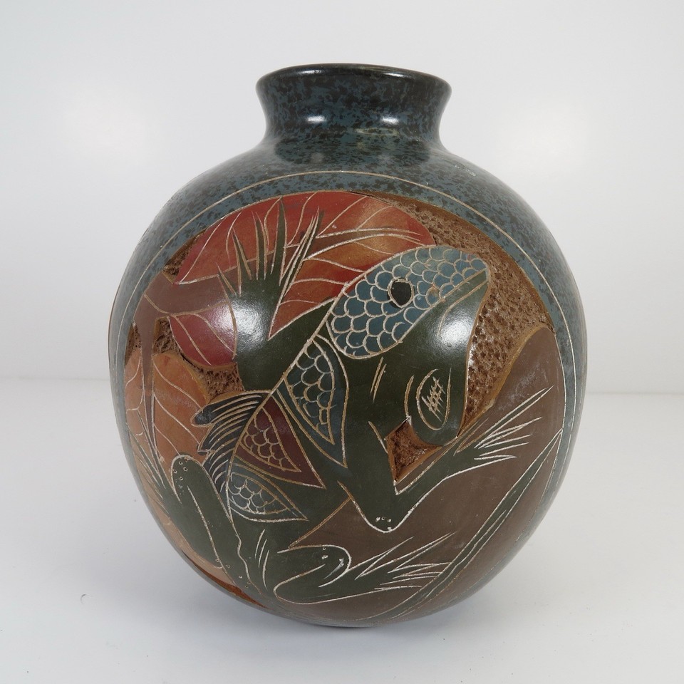 Handmade Etched Pottery Vase Nicaragua Incised Animals Design Central ...