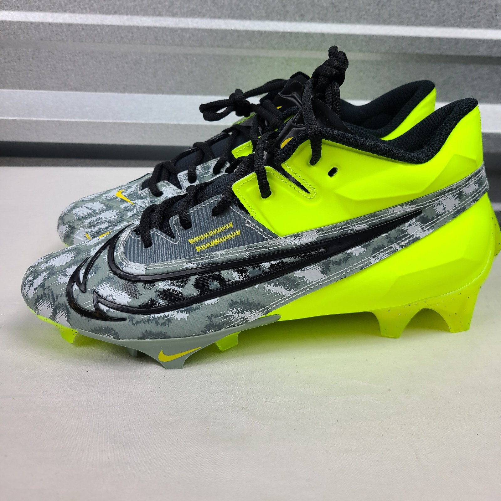 Men's Size 10 Nike Vapor Edge Elite 360 2 Razor Sharp Cut Volt Black ...