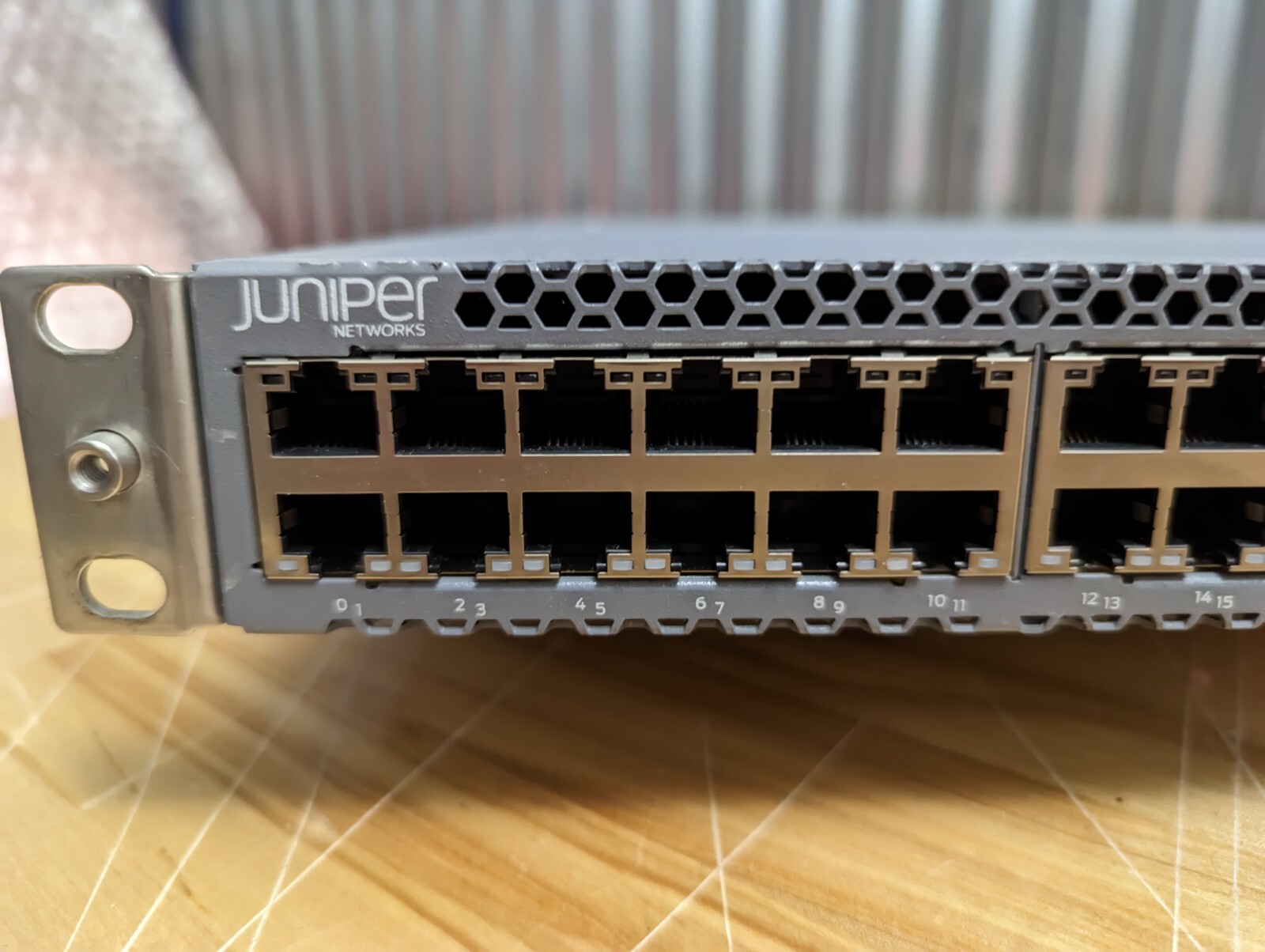 Juniper EX4300 48-Port w/ 4x10G Uplink Module (EX4300-48P) EX4300-48T ...