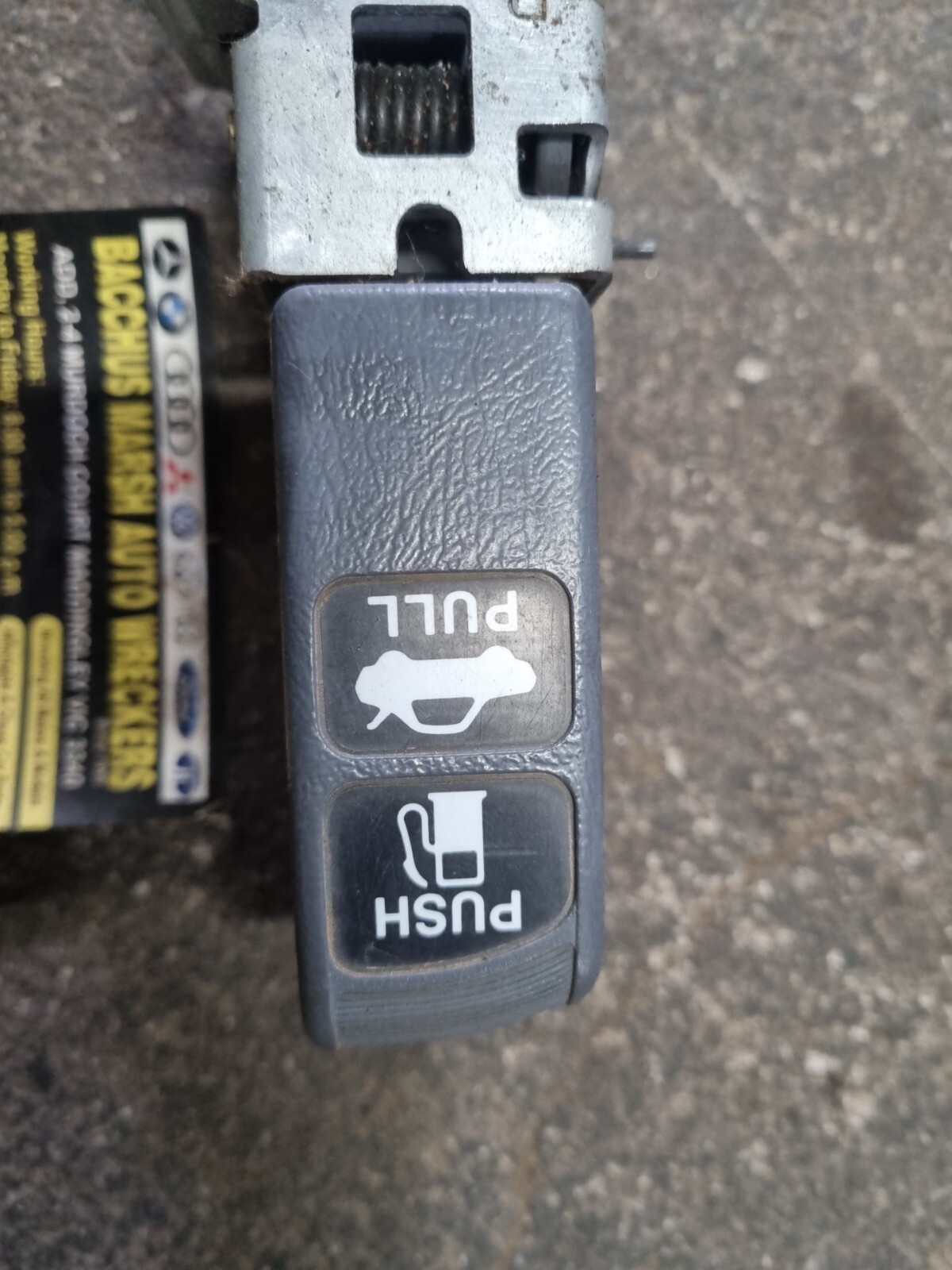 HONDA CIVIC SEDAN 7TH GEN FUEL DOOR OPEN LEVER (PUSH/PULL) 11/00-12/05 ...