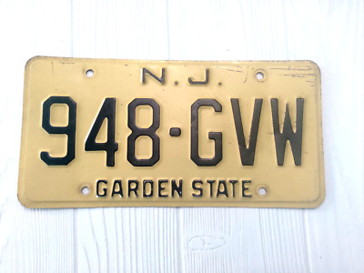 VINTAGE 1970'S NEW JERSEY AUTOMOBILE LICENSE PLATE 948-GVW GARDEN STATE ...
